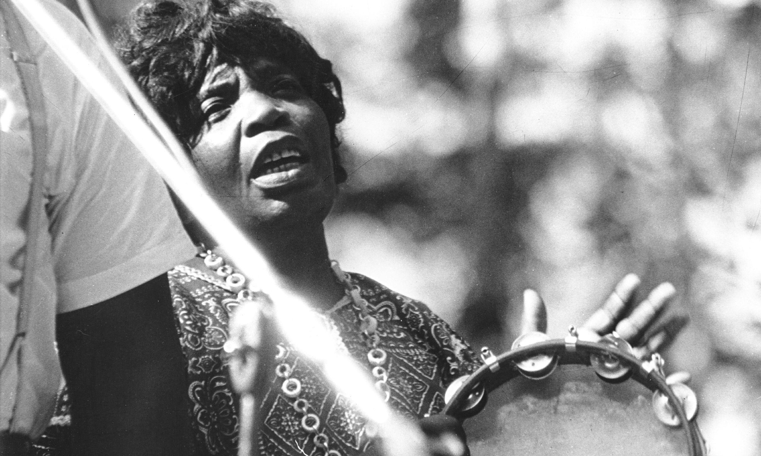 Bessie Jones - Sing Out!